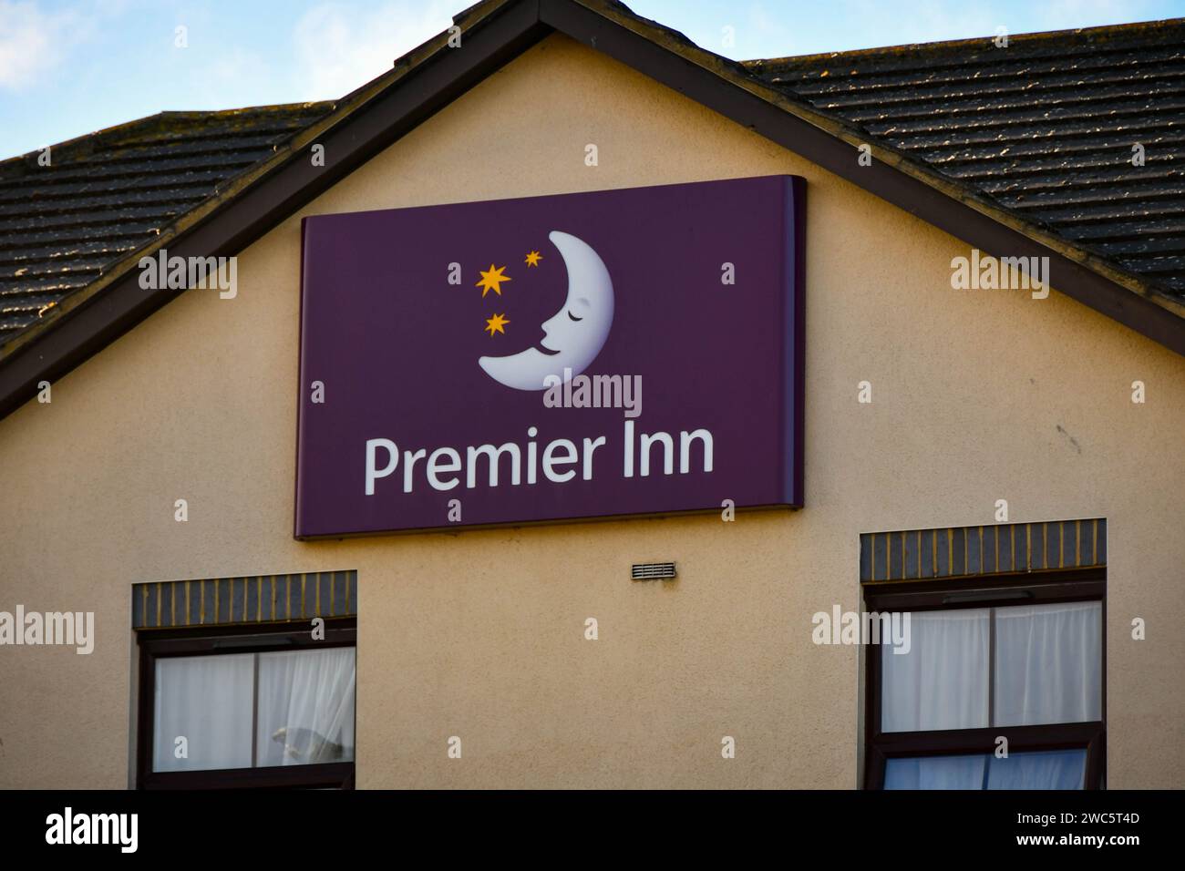 Premier inn logo hi-res stock photography and images - Alamy
