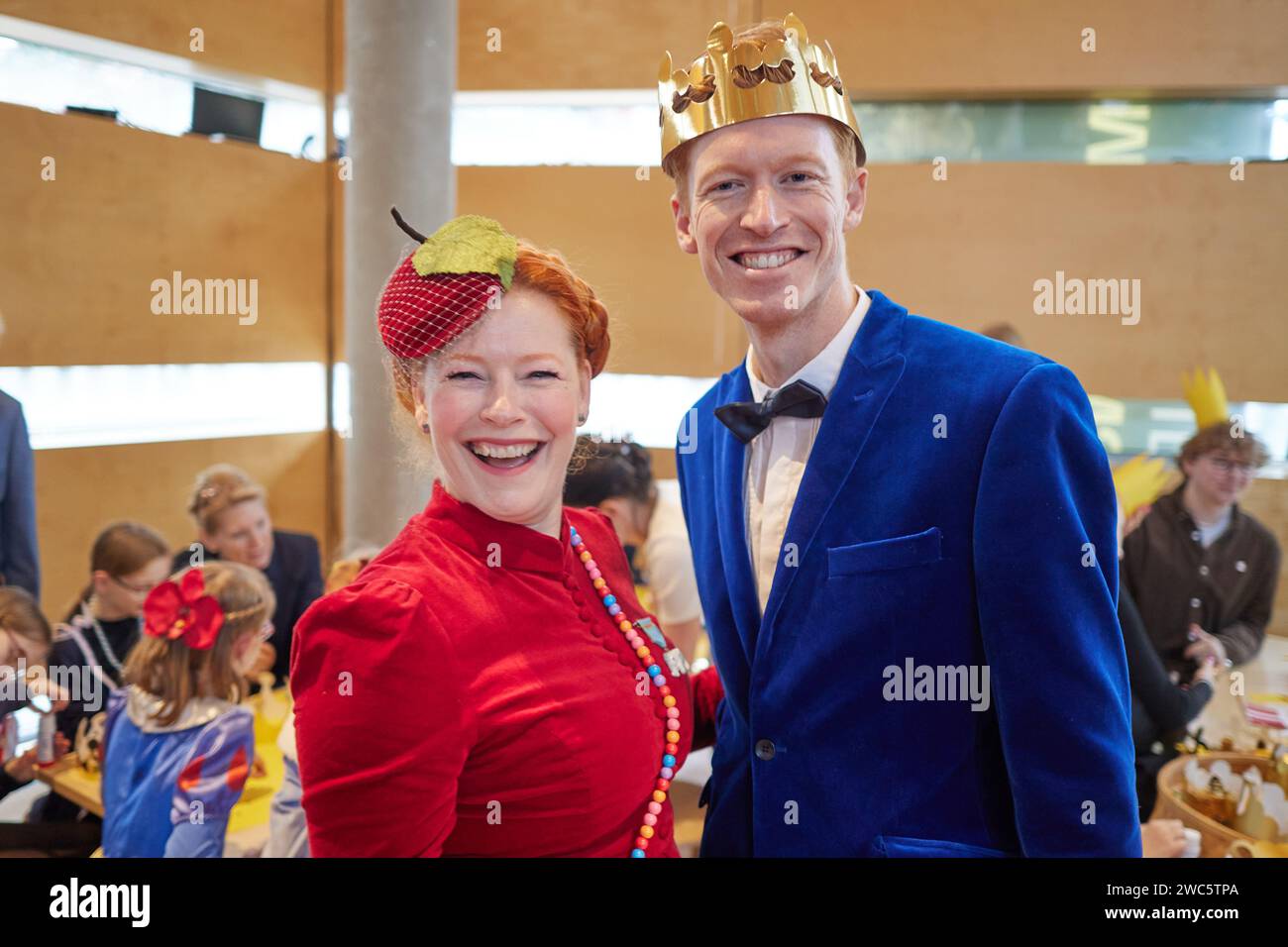 Berlin, Germany. 14th Jan, 2024. Presenter Enie van de Meiklokjes put a ...