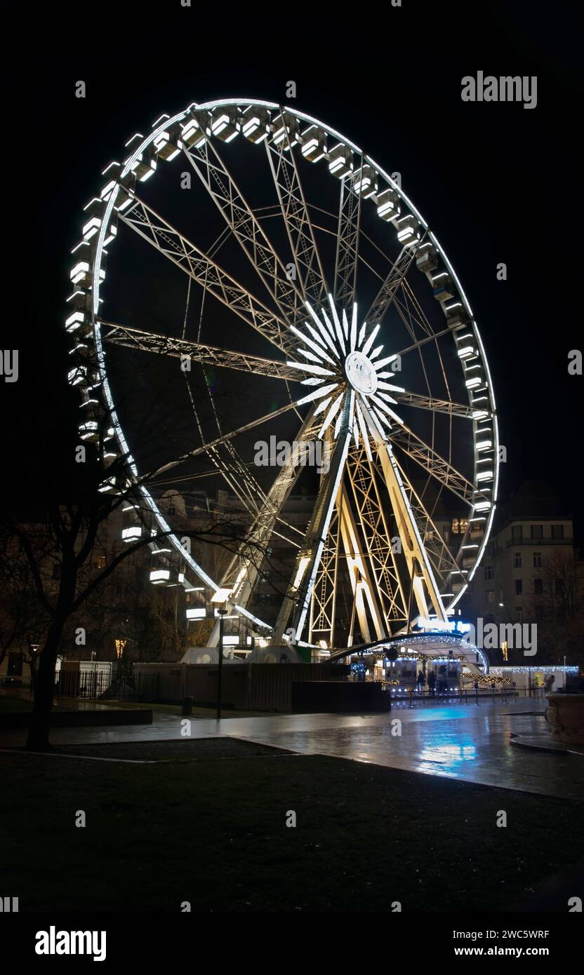 Budapest eye hi-res stock photography and images - Alamy