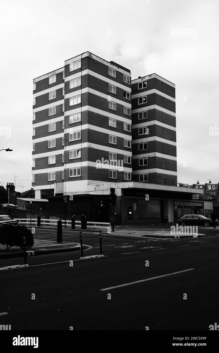 Block of flats tower social housing Black and White Stock Photos ...