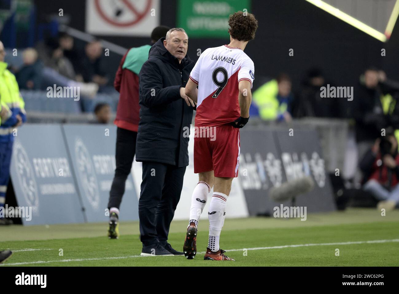 ARNHEM - (l-r) FC Utrecht coach Ron Jans, Sam Lammers of FC Utrecht ...