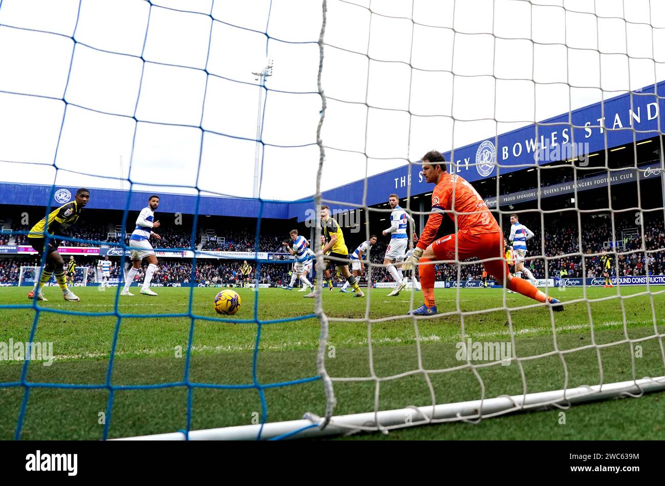 Asmir begovic goal hi-res stock photography and images - Alamy