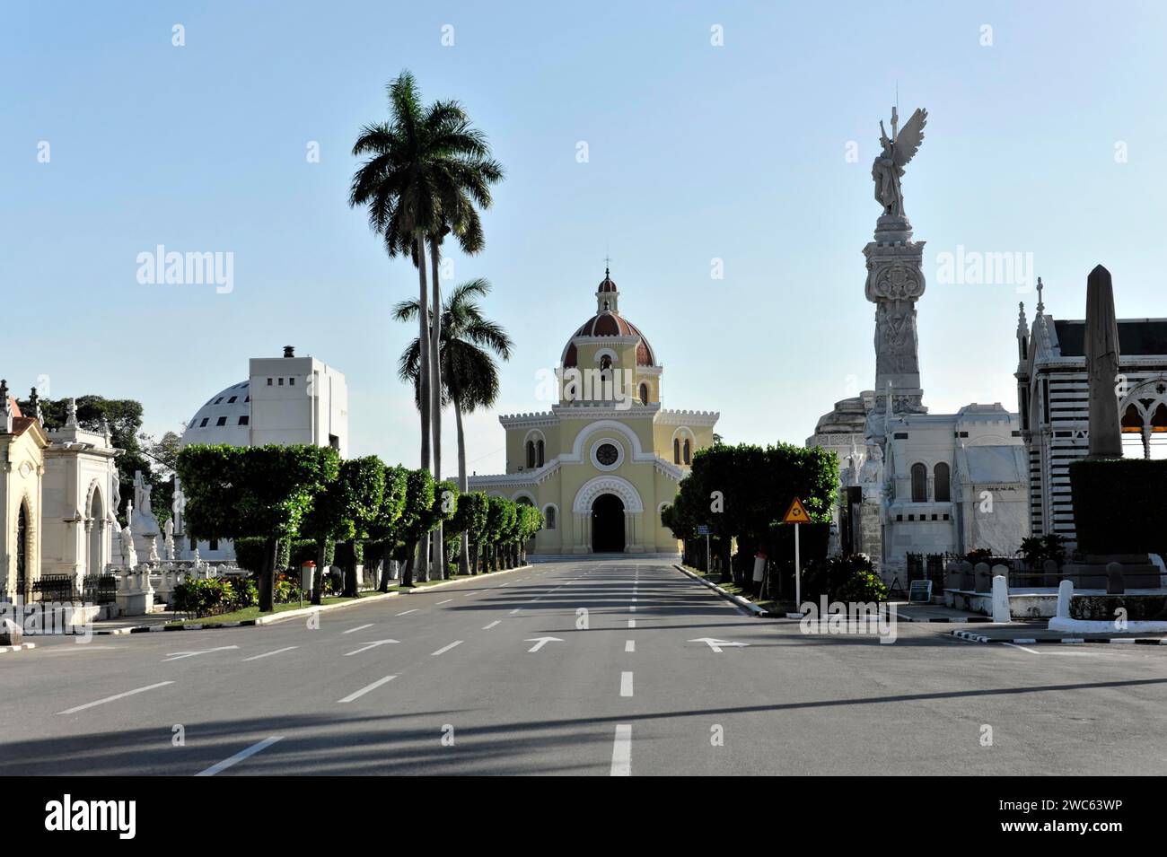 Road to the church on the Cementerio de Cristobal Colon, Christopher ...