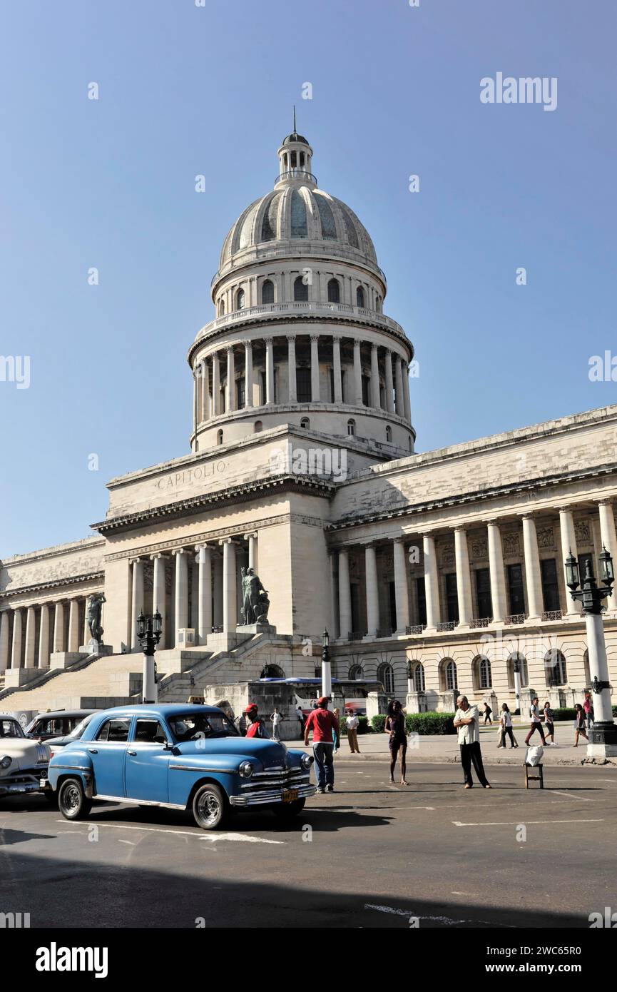 Vintage car from the 1950s in front of the Capitolio Nacional, a ...