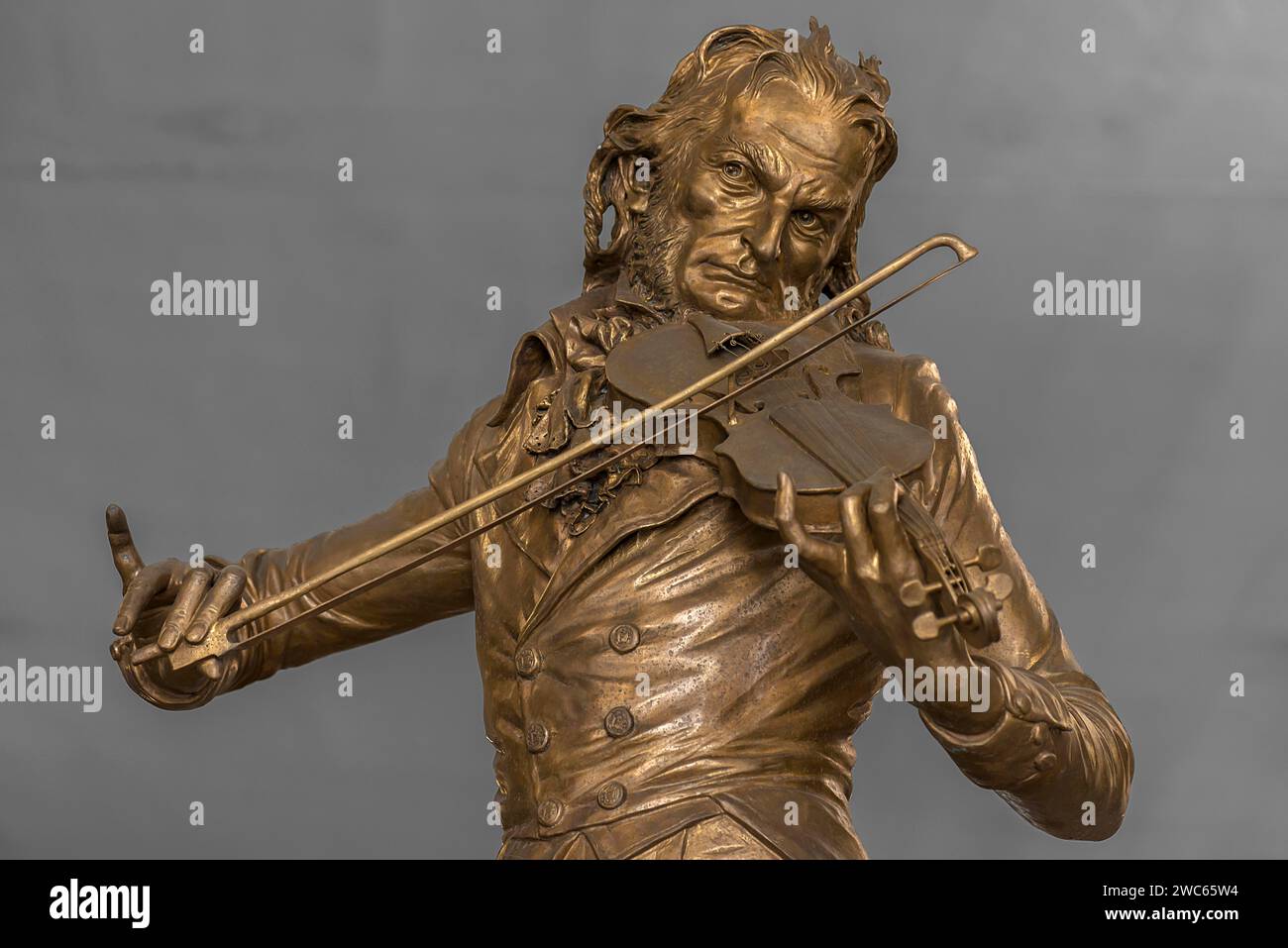 Detailed view of the bronze statue of the violinist Niccolo Paganini by ...