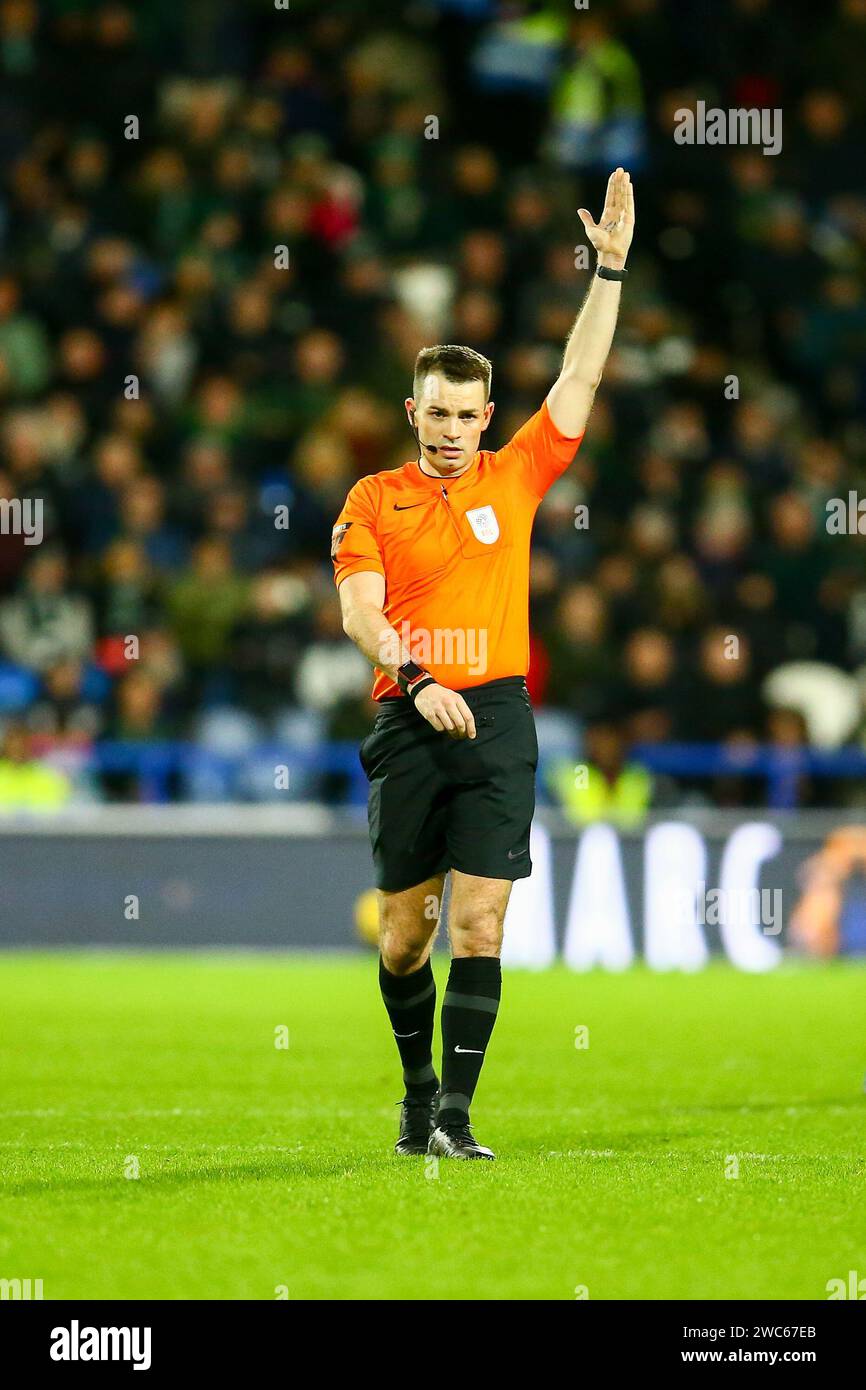 John Smith's Stadium, Huddersfield, England - 13th January 2024 Referee ...