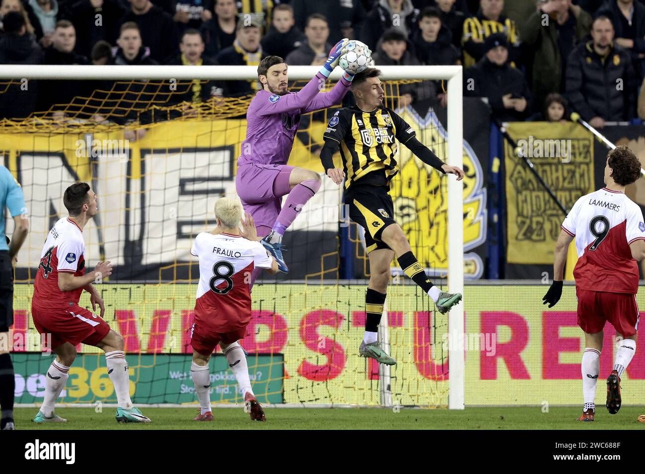 ARNHEM - FC Utrecht goalkeeper Vasilis Barkas, Dominik Oroz of Vitesses ...
