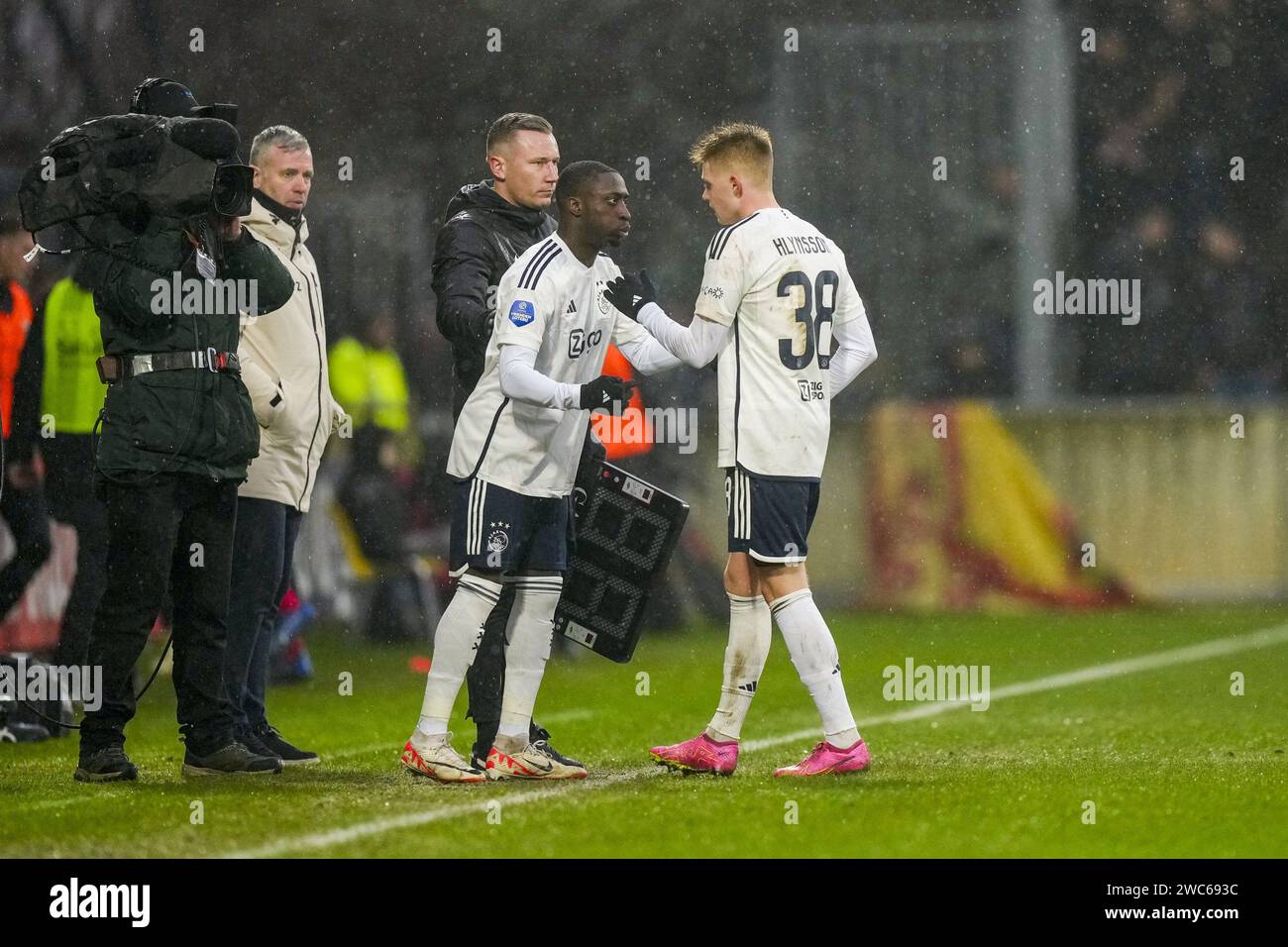 DEVENTER, 14-01-2024 , De Adelaarshorst , Dutch Eredivisie, Football ...