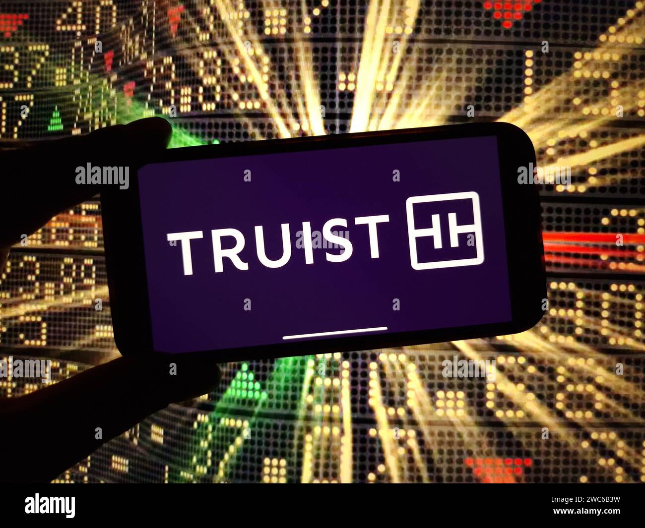 Truist logo hi-res stock photography and images - Alamy