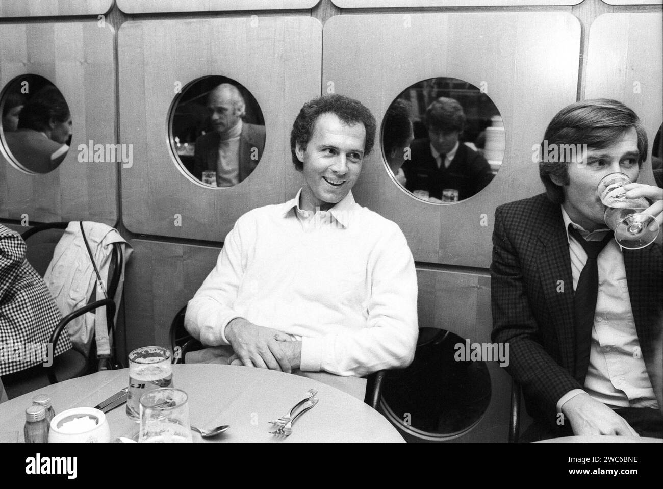 Franz Beckenbauer Ex-Fußballer 10/83 stroe Franz Beckenbauer am 12 ...