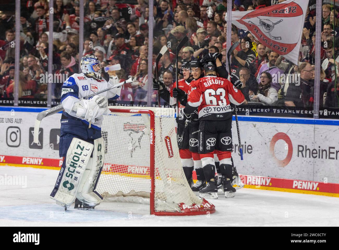 Patrick sieloff kolner haie hi-res stock photography and images - Alamy