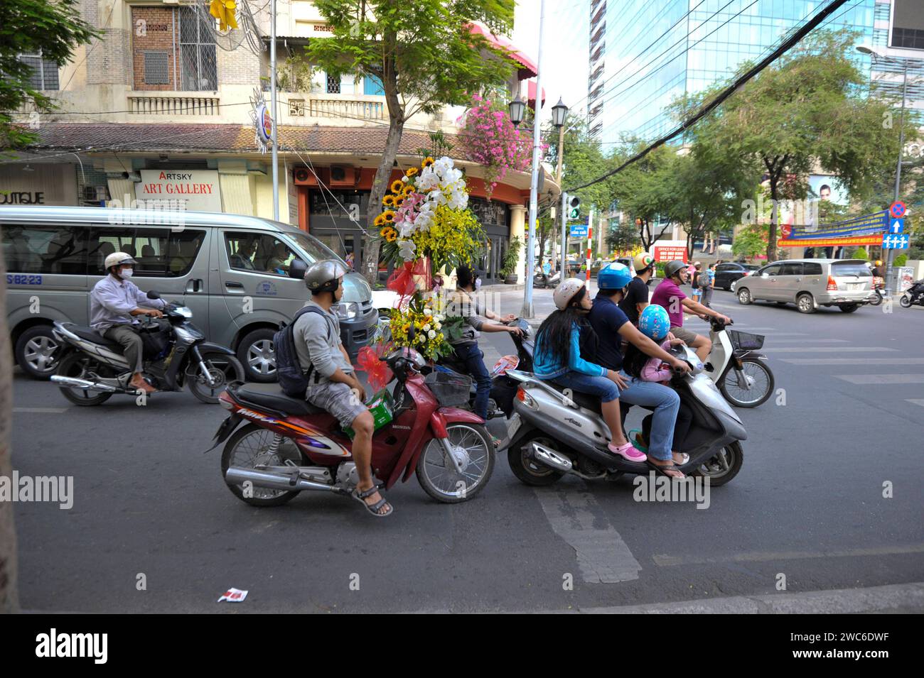 strong motorcycle an road traffic in vietnam motorcycle traffic in ...