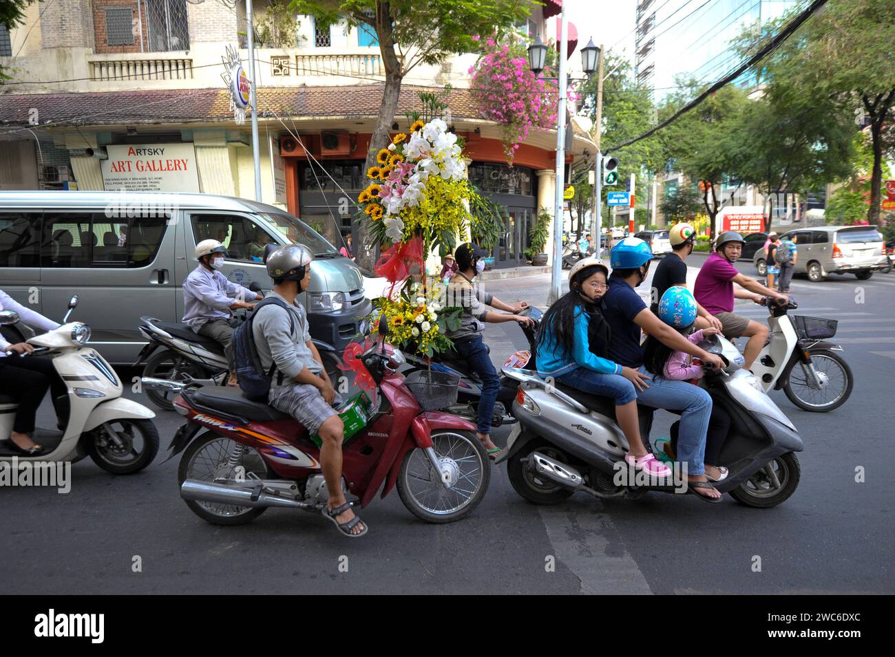 strong motorcycle an road traffic in vietnam motorcycle traffic in ...