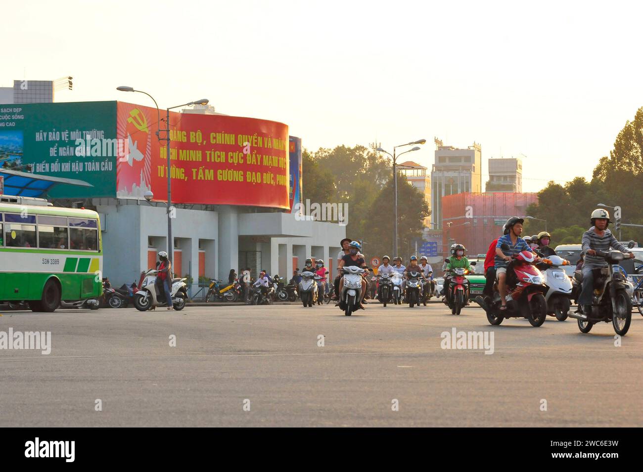 strong motorcycle an road traffic in vietnam motorcycle traffic in ...