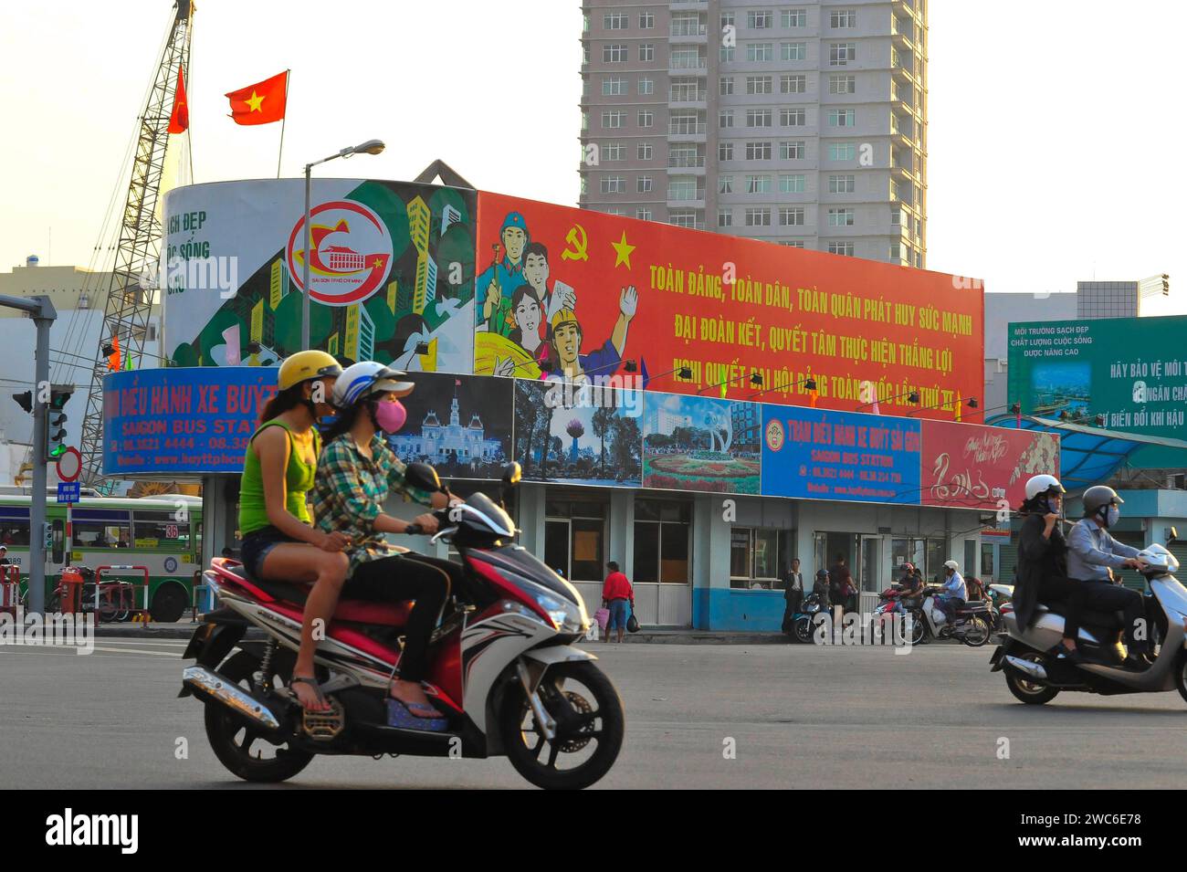 strong motorcycle an road traffic in vietnam motorcycle traffic in ...