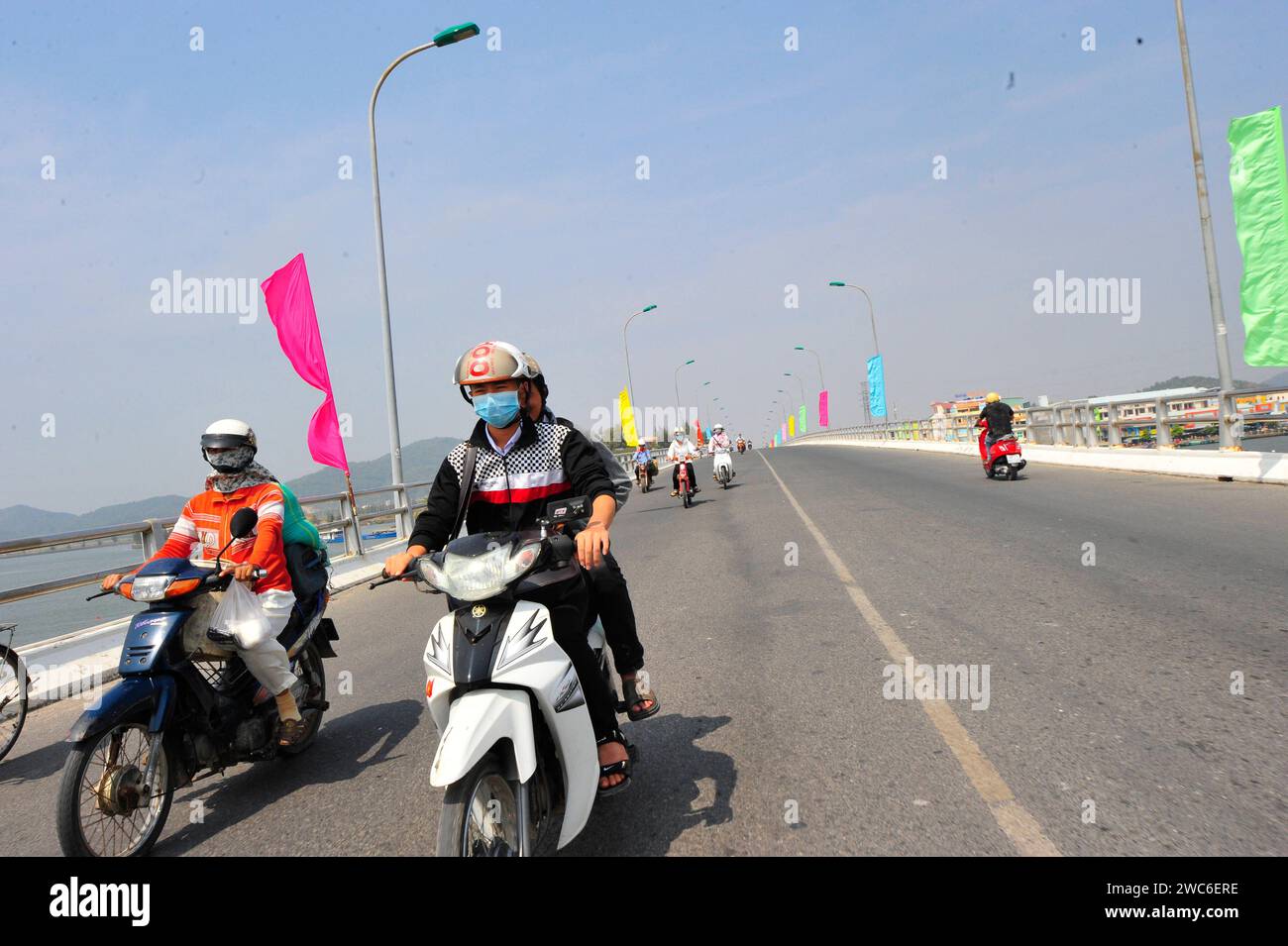 strong motorcycle an road traffic in vietnam motorcycle traffic in ...