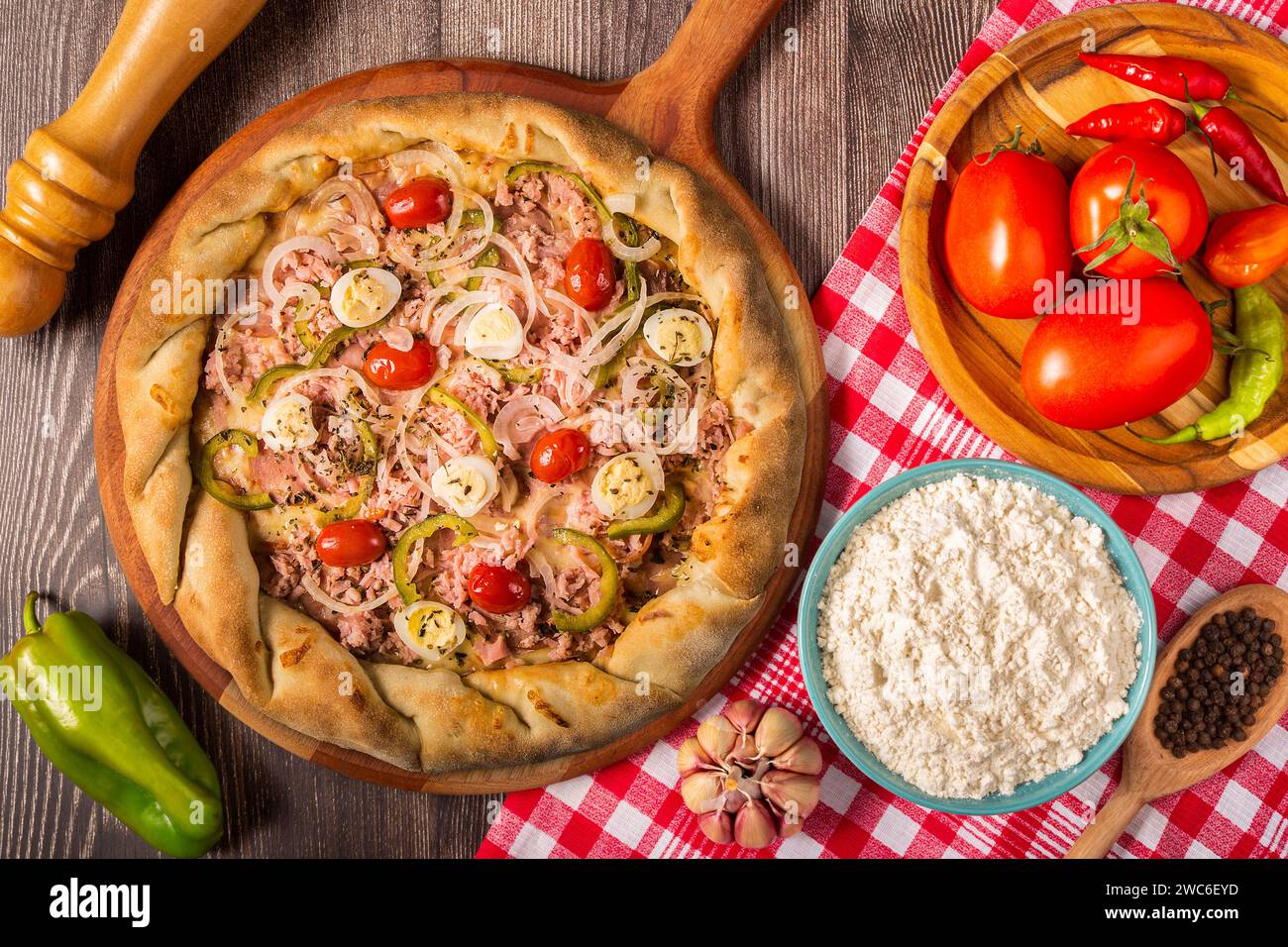 Pizza margherita plan view hi-res stock photography and images - Alamy