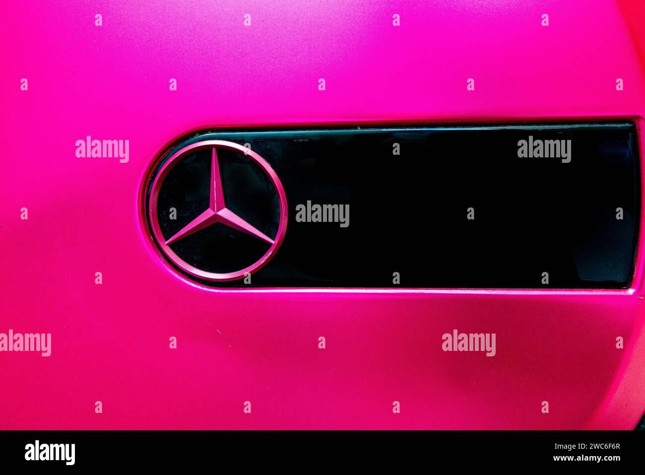 Detail of an electric pink Mercedes Benz G Wagon Stock Photo - Alamy