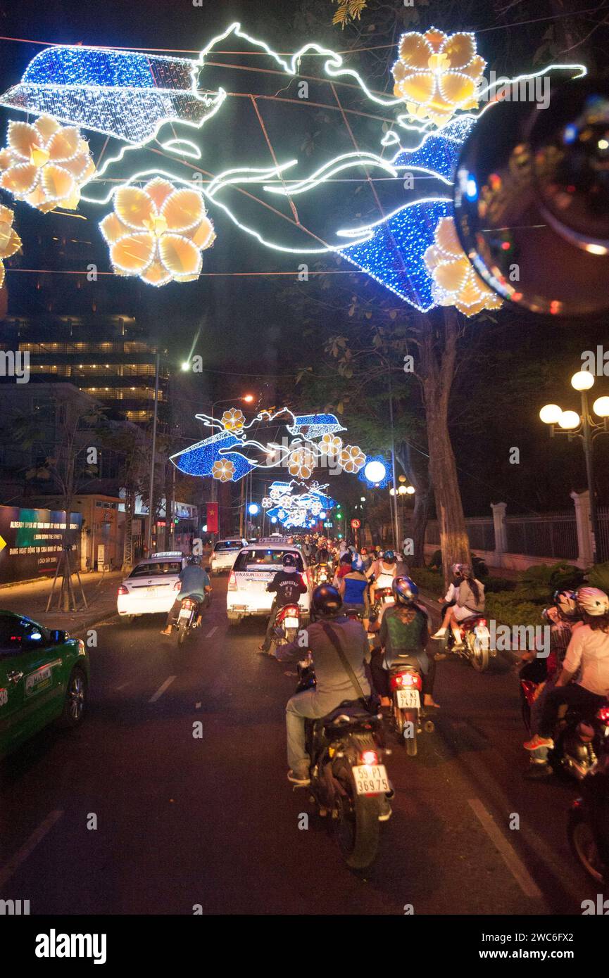 strong motorcycle an road traffic in vietnam motorcycle traffic in ...