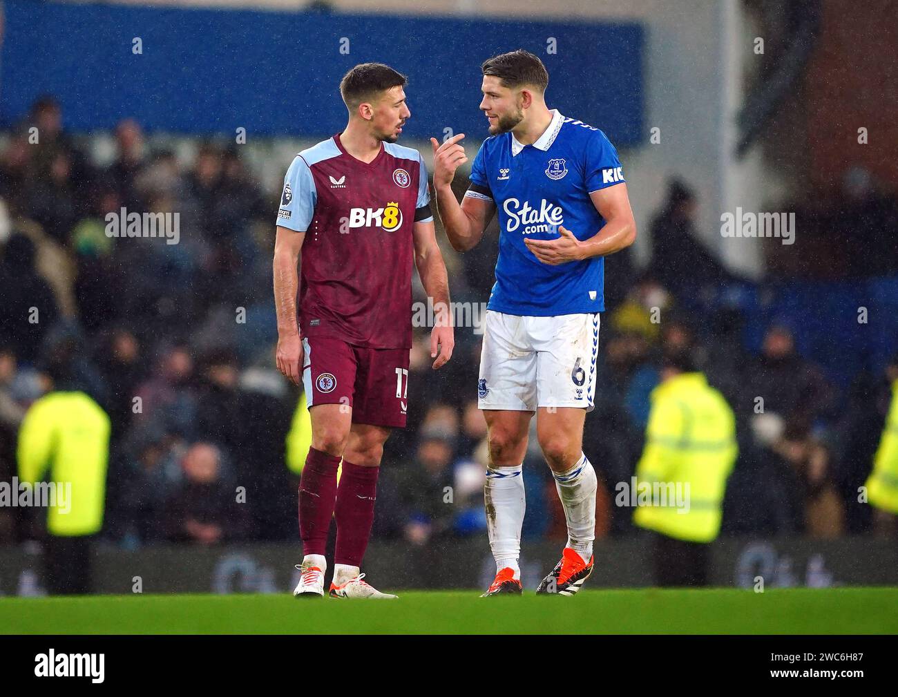 Lenglet aston villa hi-res stock photography and images - Alamy