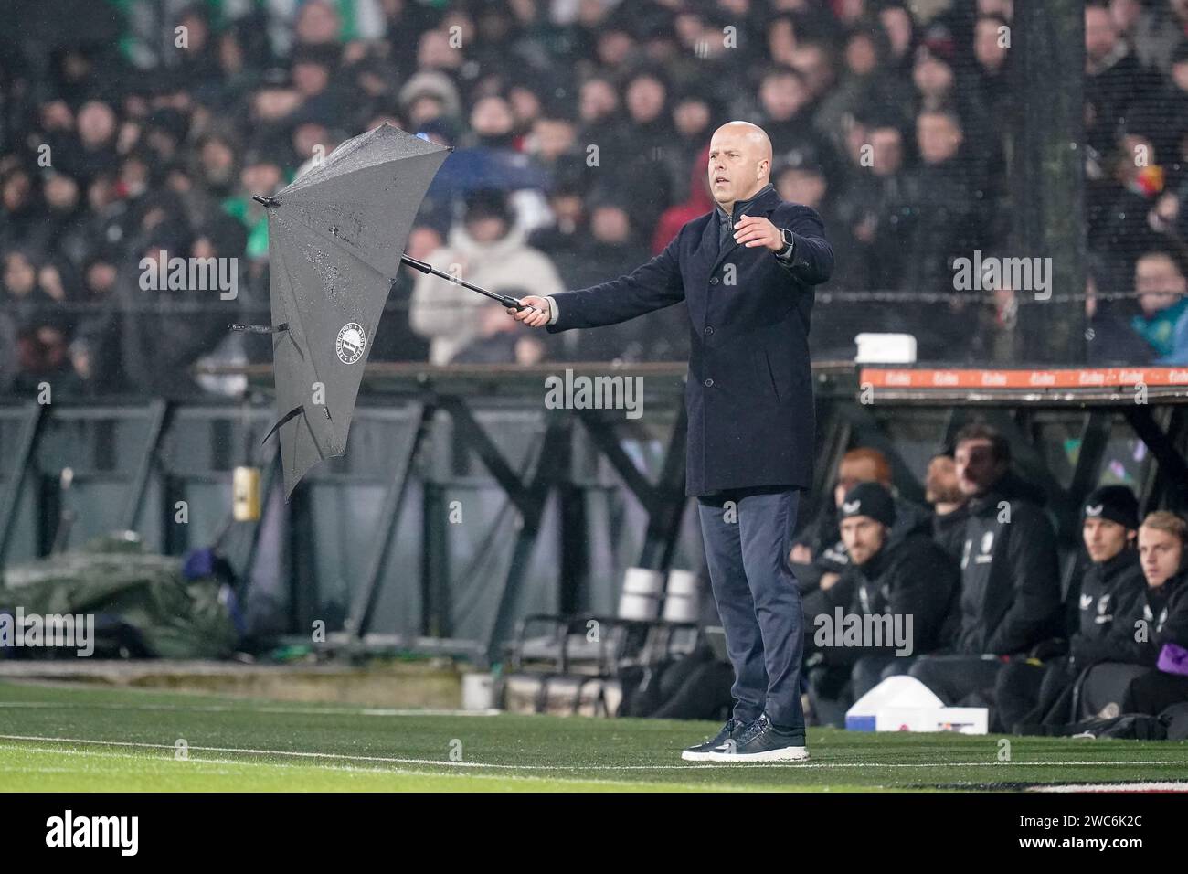 Trainer arne slot hi-res stock photography and images - Alamy