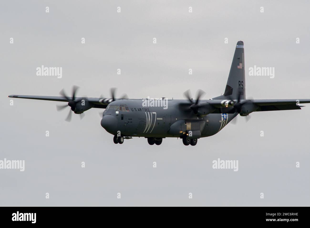 US Air Force Lockheed C-130 Hercules military transport aircraft ...