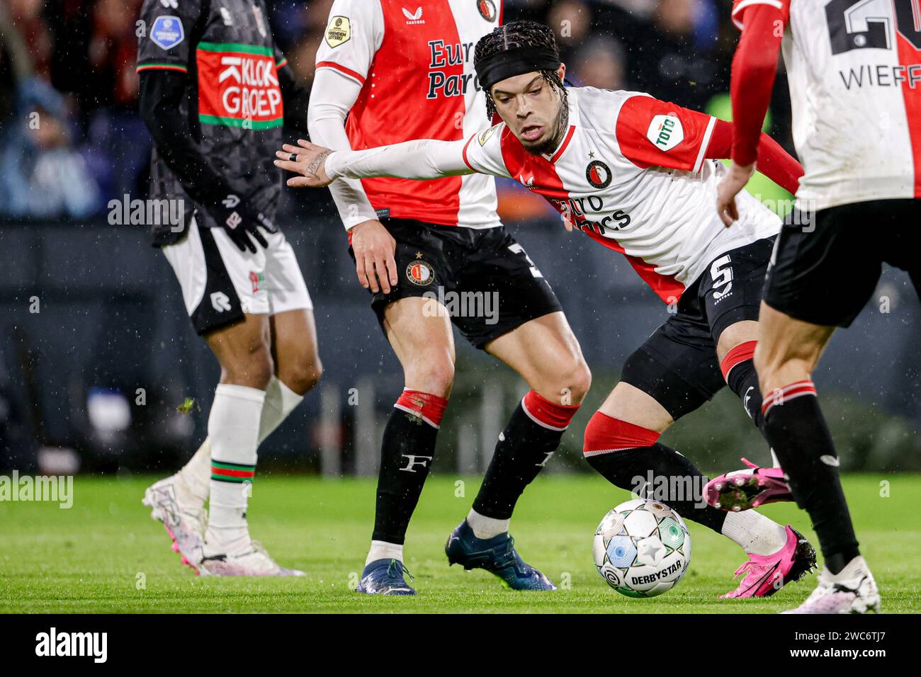 Rotterdam, Nederland. 14th Jan, 2024. ROTTERDAM, NEDERLAND - JANUARY 14: Quilindschy Hartman of ...