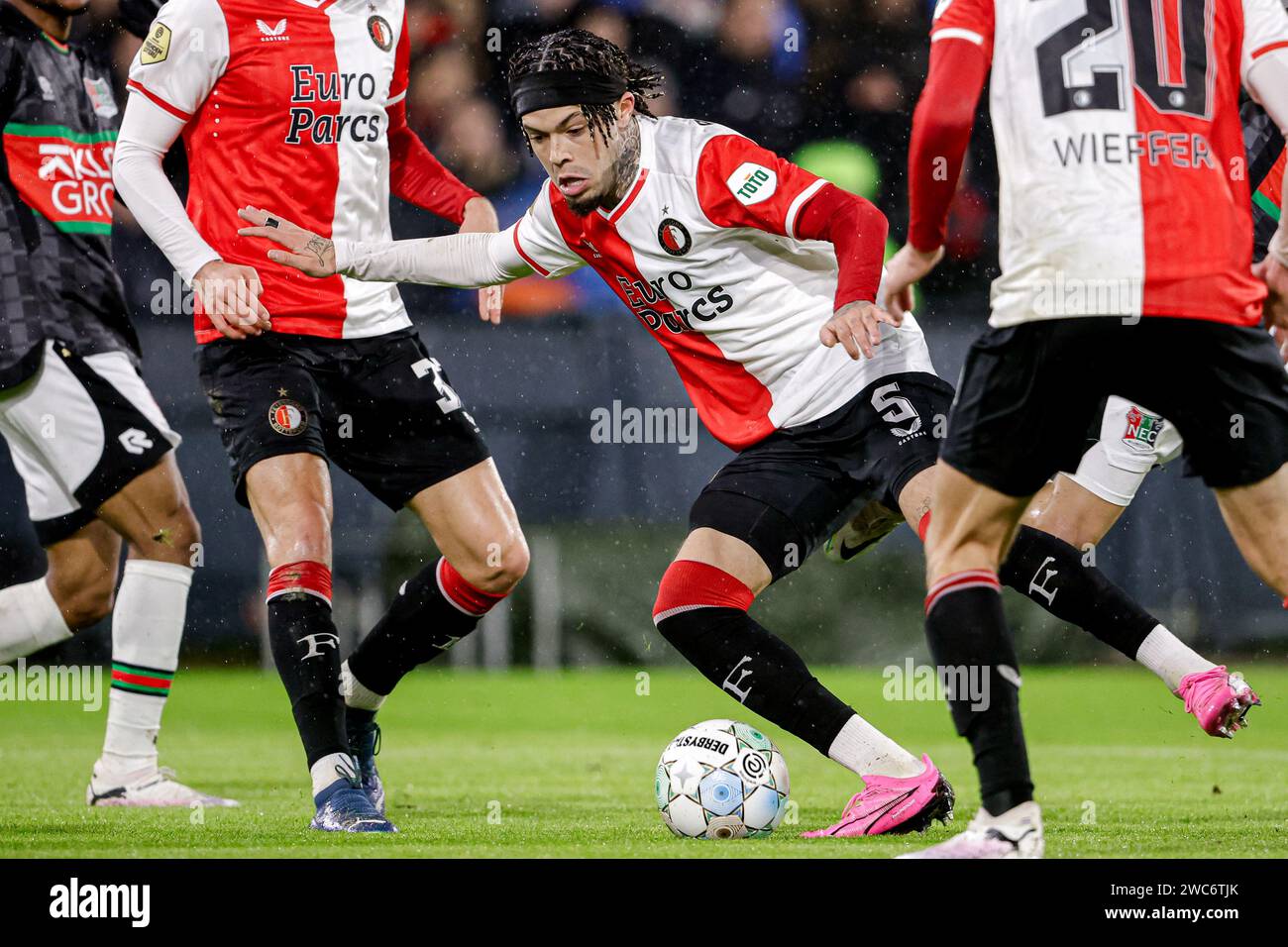 Rotterdam, Nederland. 14th Jan, 2024. ROTTERDAM, NEDERLAND - JANUARY 14: Quilindschy Hartman of ...