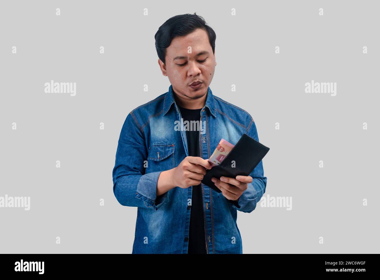 Arrogant face hi-res stock photography and images - Alamy