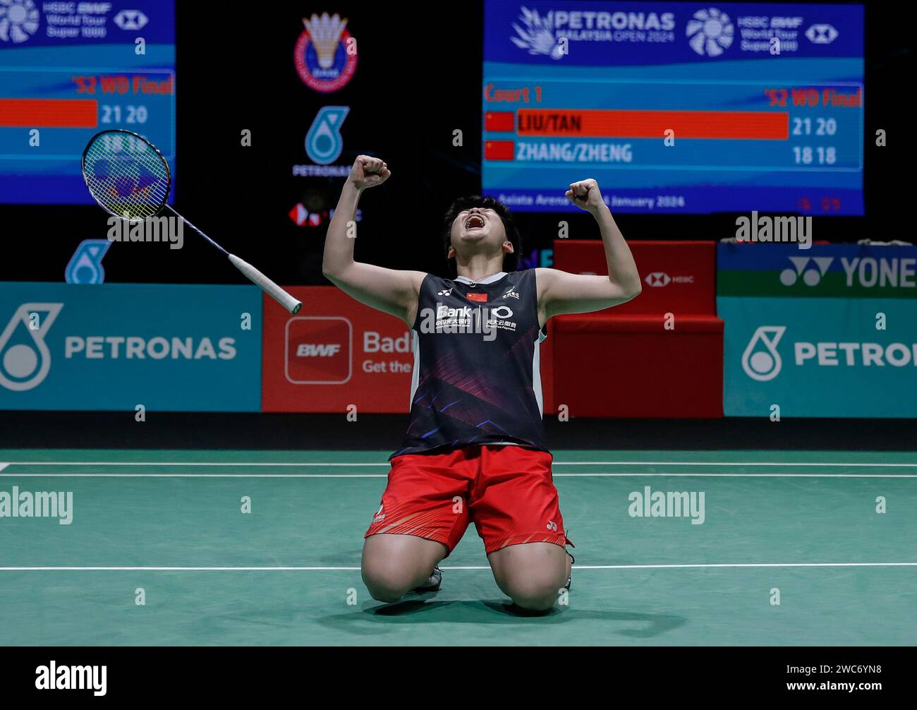 Kuala Lumpur, Malaysia. 14th Jan, 2024. Tan Ning of China celebrates ...