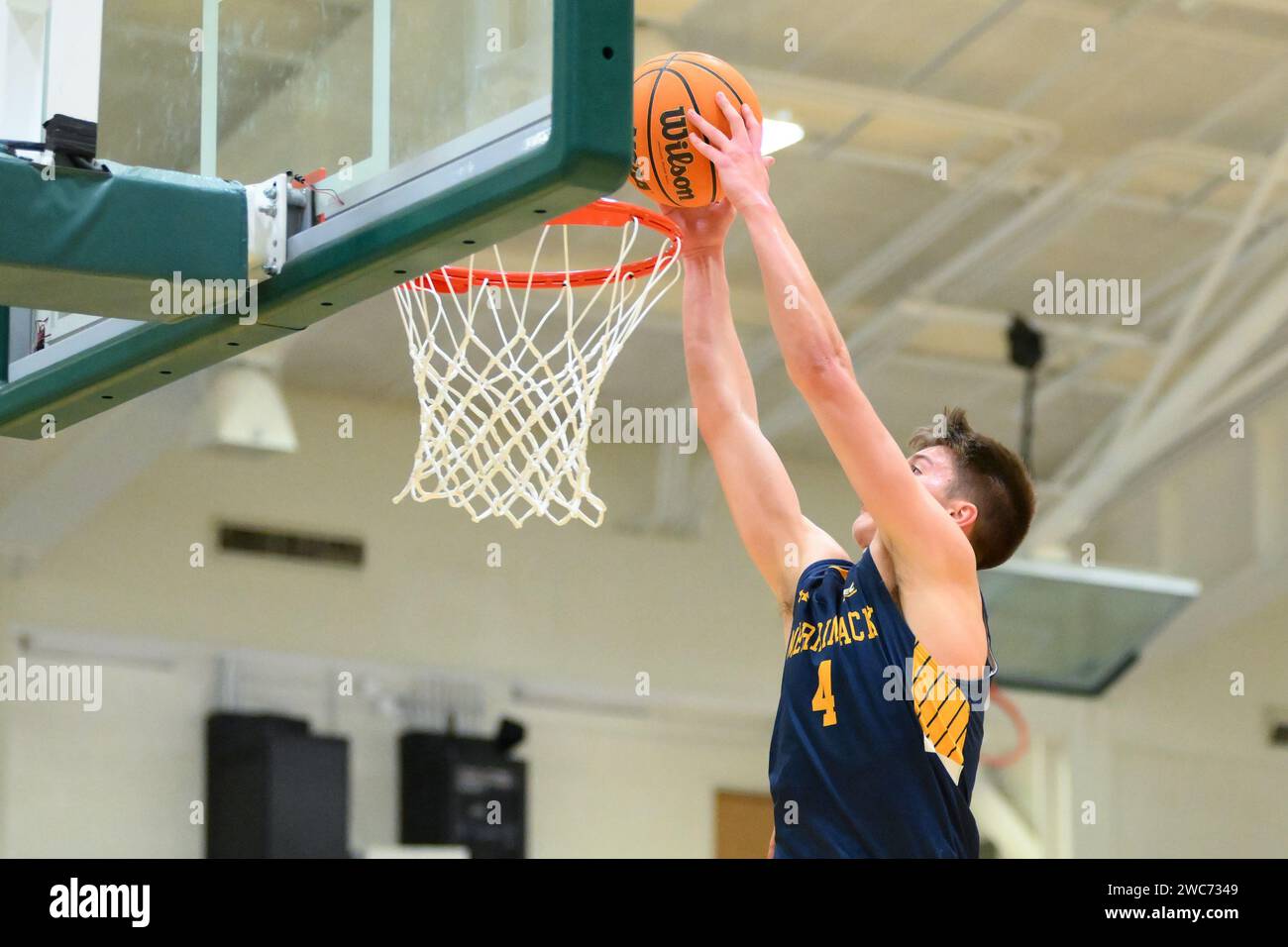 Syracuse, NY, USA. 13th Jan, 2024. Merrimack Warriors guard Jordan ...