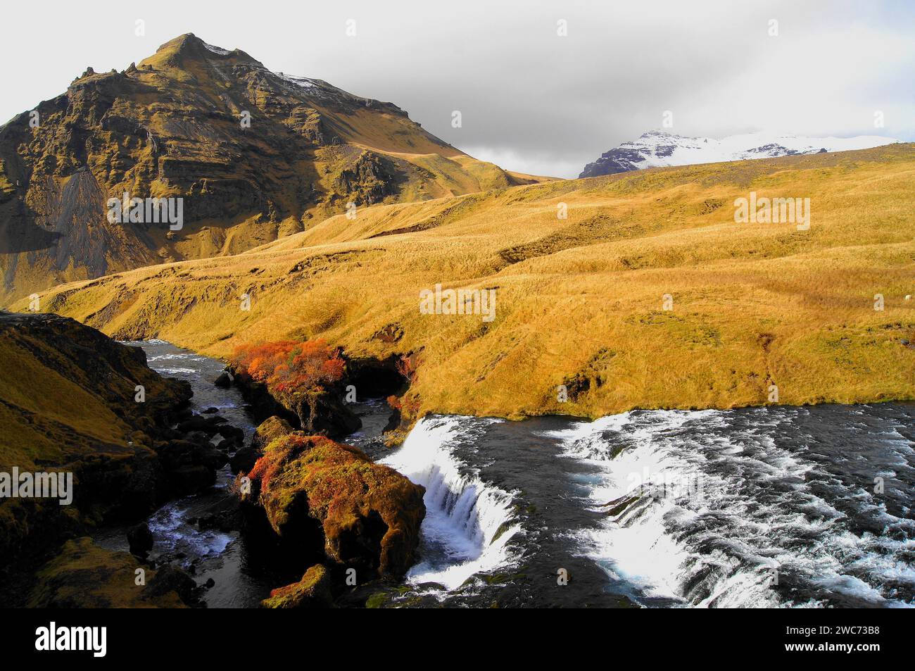 Skogafoss Waterfall (60m drop and 25m wide), Southern Iceland Stock ...