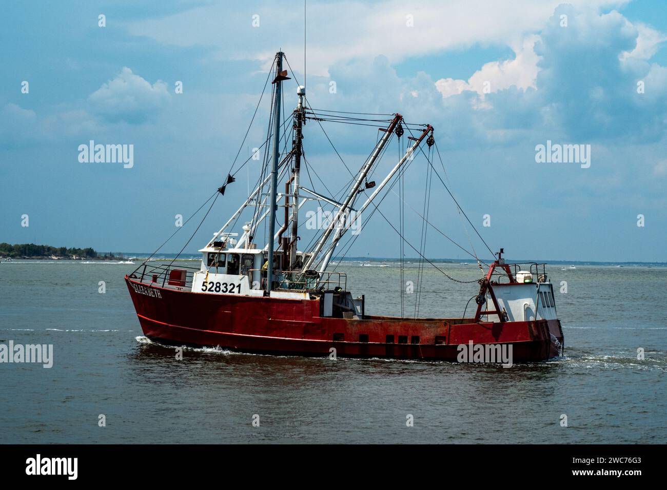 Surface vessel hi-res stock photography and images - Alamy