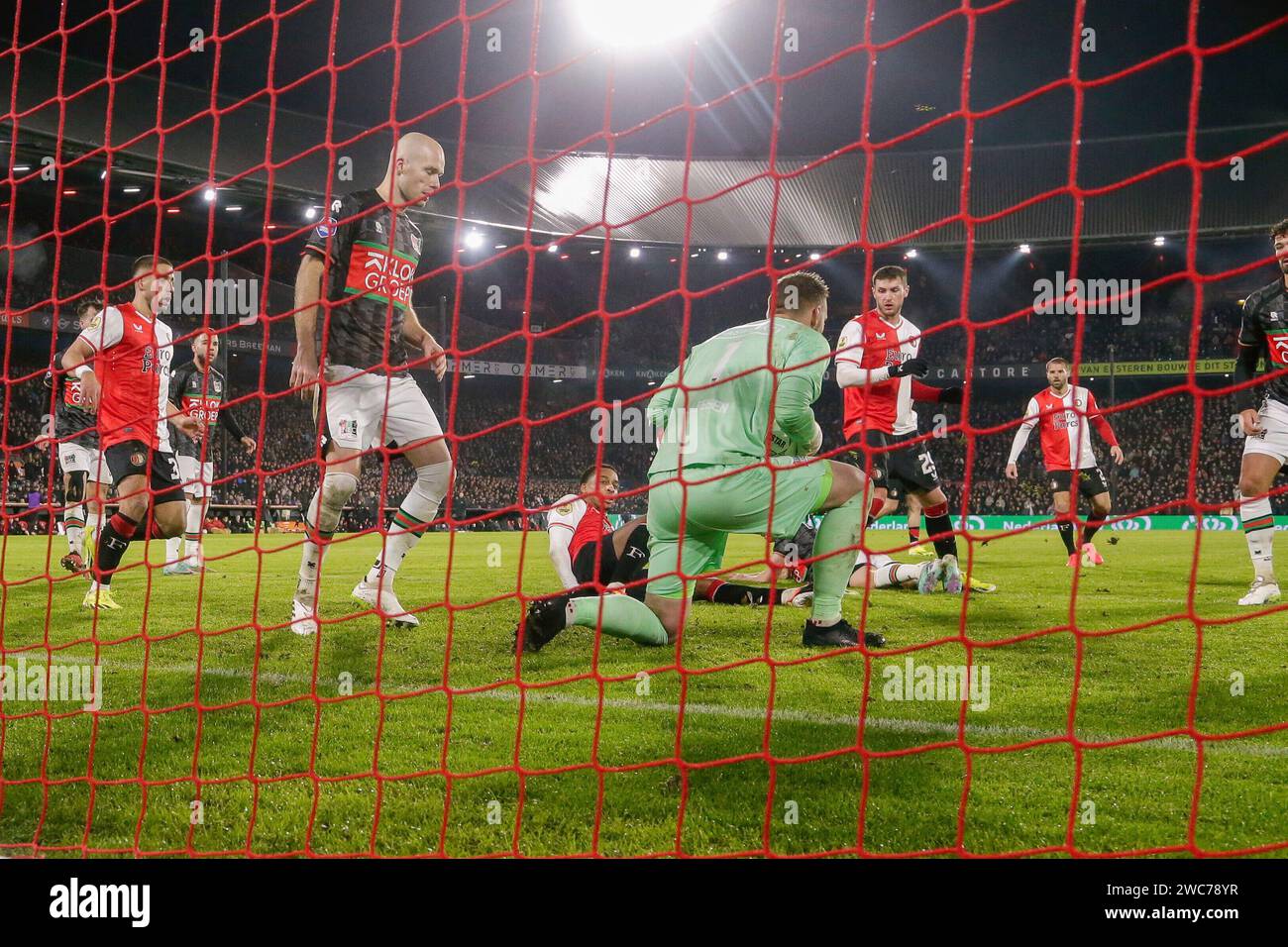 Rotterdam, Nederland. 14th Jan, 2024. ROTTERDAM, NEDERLAND - JANUARY 14: Quinten Timber of ...