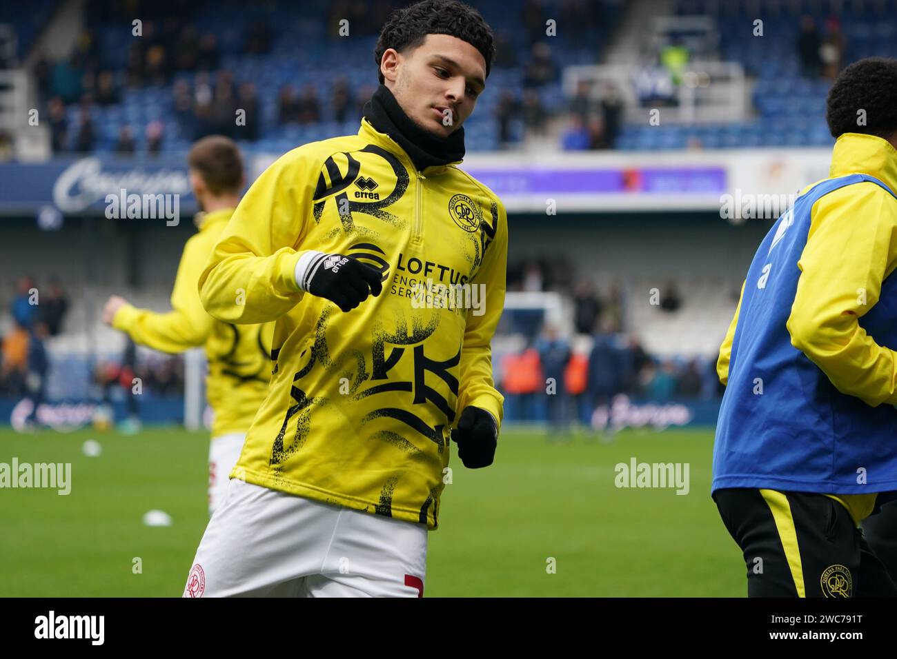 LONDON, ENGLAND - JANUARY 14: Aaron Drewe of QPR warming up prior to ...