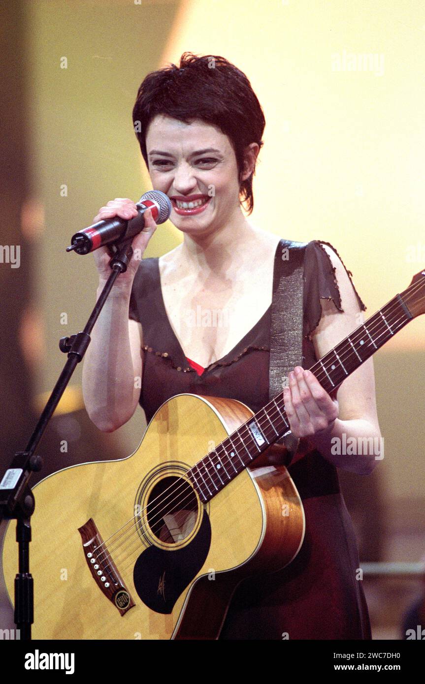 Carmen consoli fotografie 2001 hi-res stock photography and images - Alamy