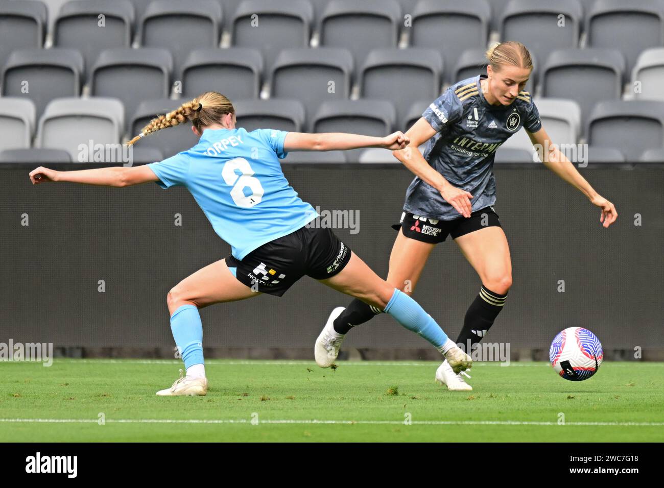 Parramatta, Australia. 14th Jan, 2024. Kaitlyn Grace Torpey (L) of the ...