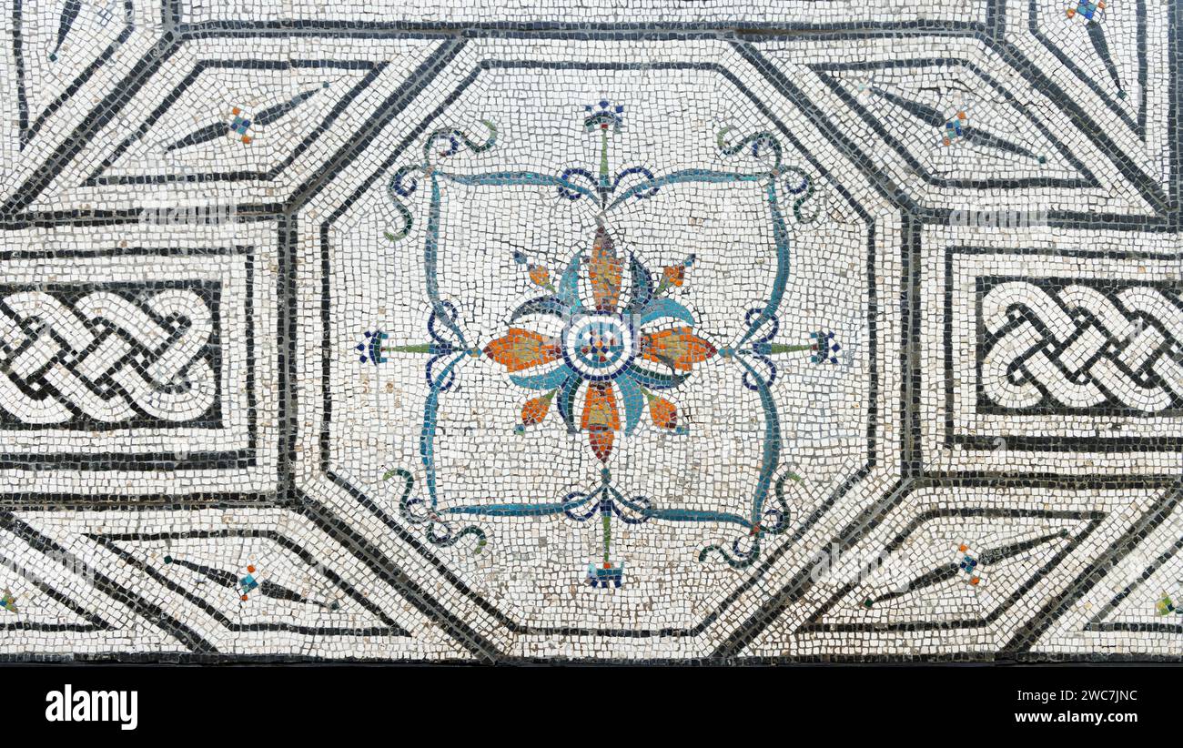 Ancient roman mosaic in Metropolitan Museum of NYC Stock Photo - Alamy