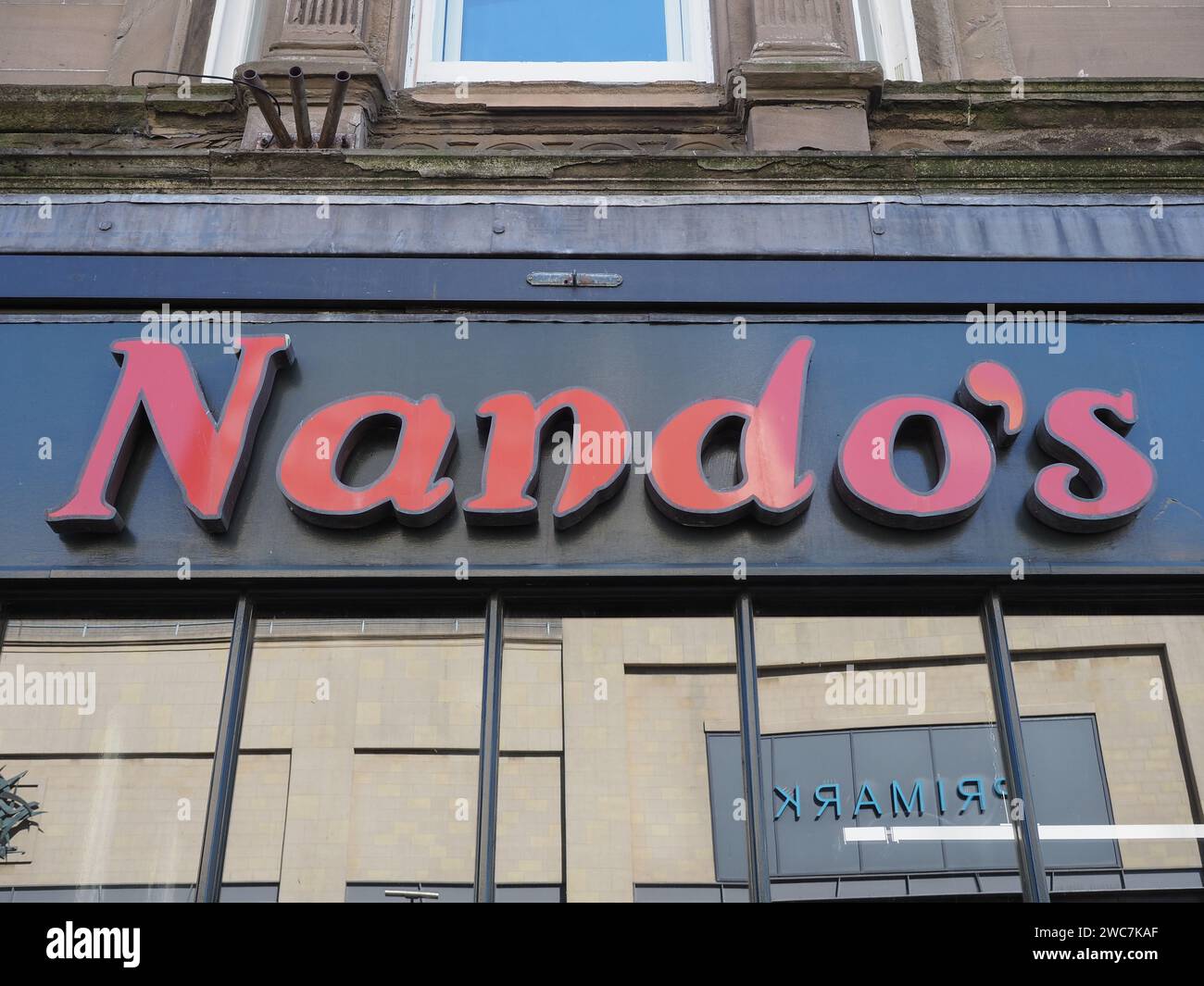 DUNDEE, UK - SEPTEMBER 12, 2023: Nando's Restaurant Sign Stock Photo ...