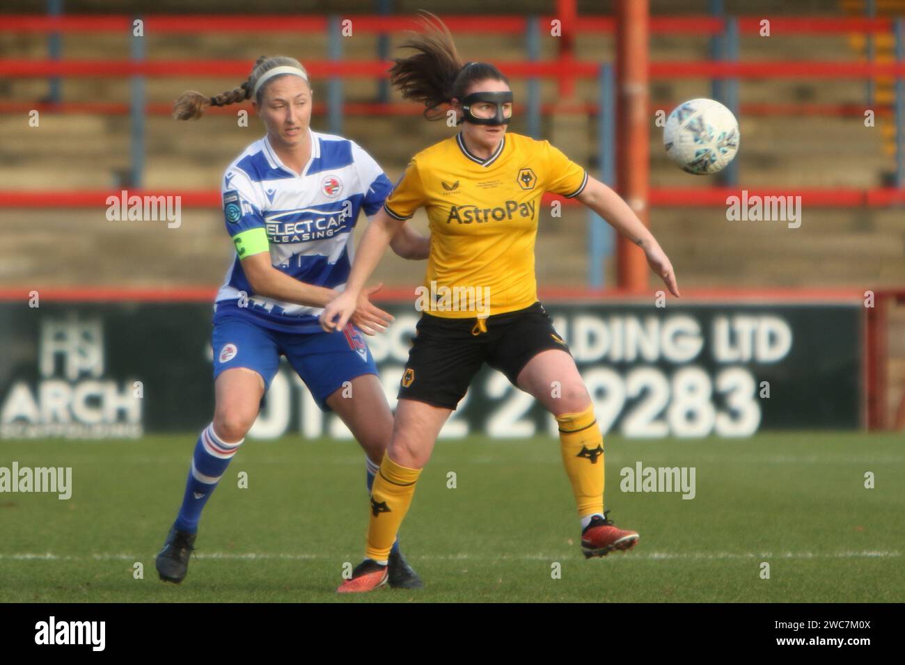Amber Hughes Wolves Women FC, Brooke Hendrix (left) of Reading Women ...