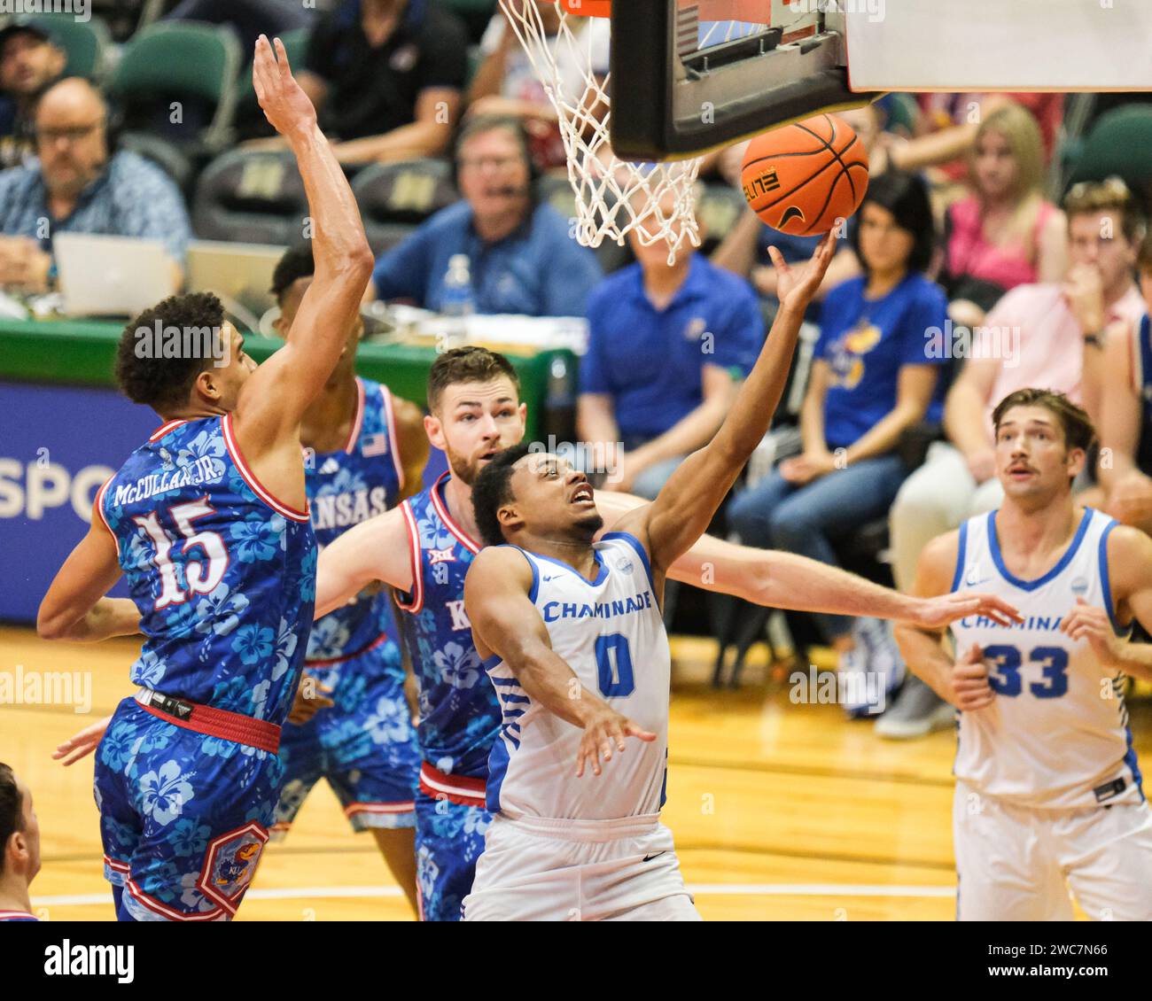 Honolulu, Hawaii, USA. 20th Nov, 2023. Chaminade guard Jamir Thomas (0 ...