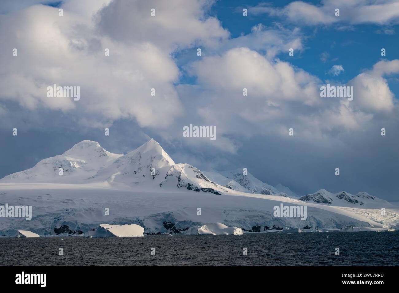 Brialmont cove, antarctica on a cloudy day in Spring, ice and snow ...
