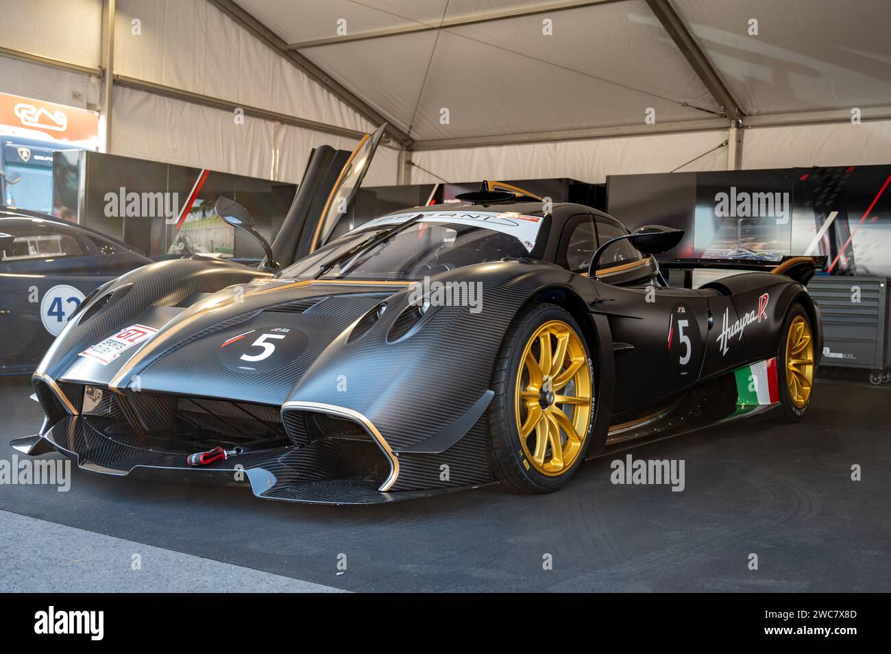 Front view of a stunning textured carbon fiber colored Pagani Huayra R ...