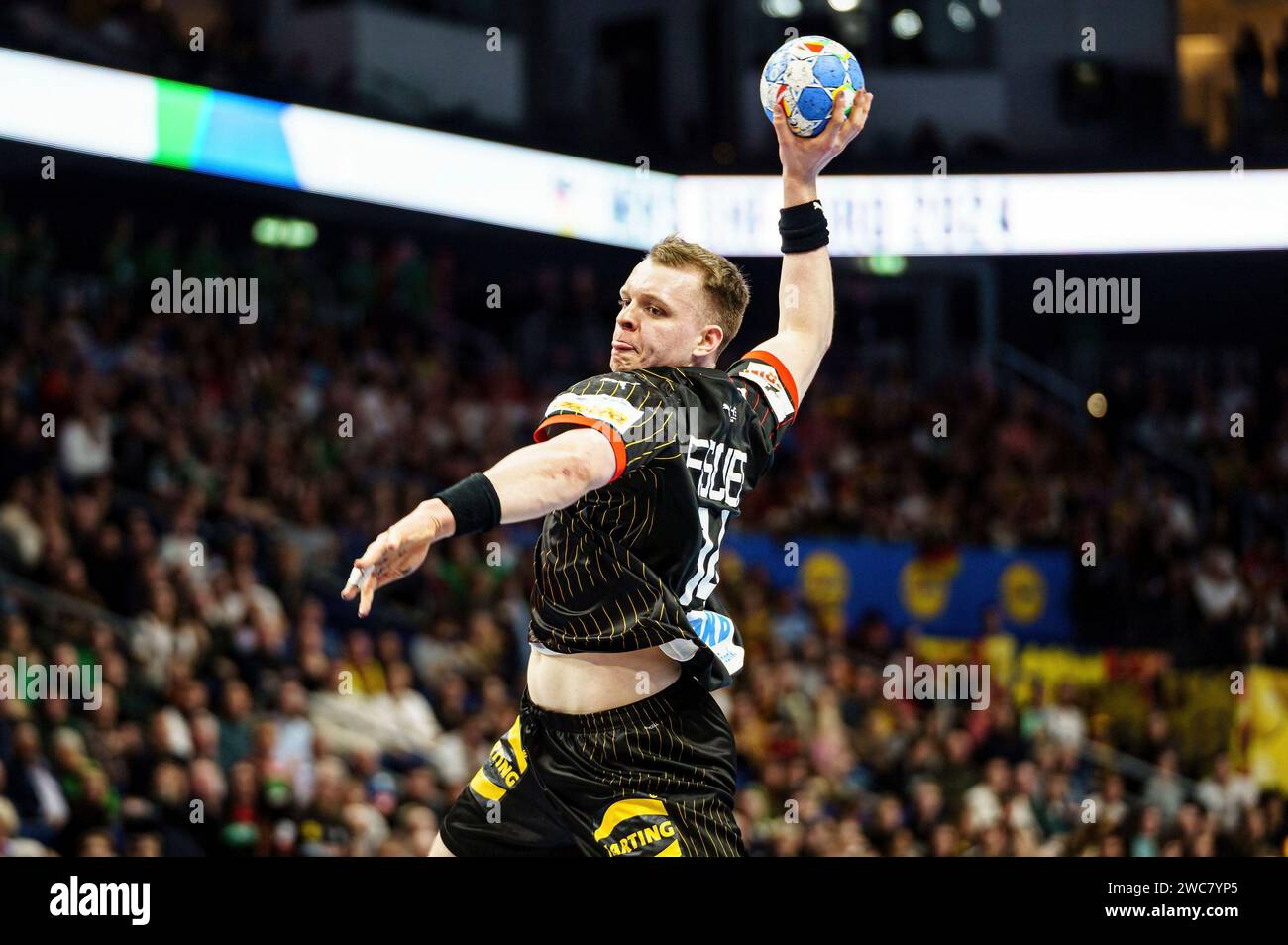 Berlin, Deutschland. 14th Jan, 2024. Wurf/Tor Justus Fischer ...