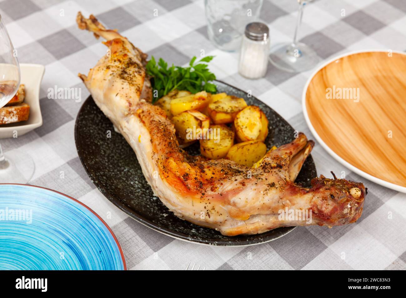Roasted whole rabbit hi-res stock photography and images - Alamy