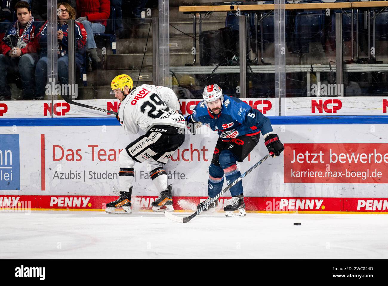 Jack dougherty hi-res stock photography and images - Alamy