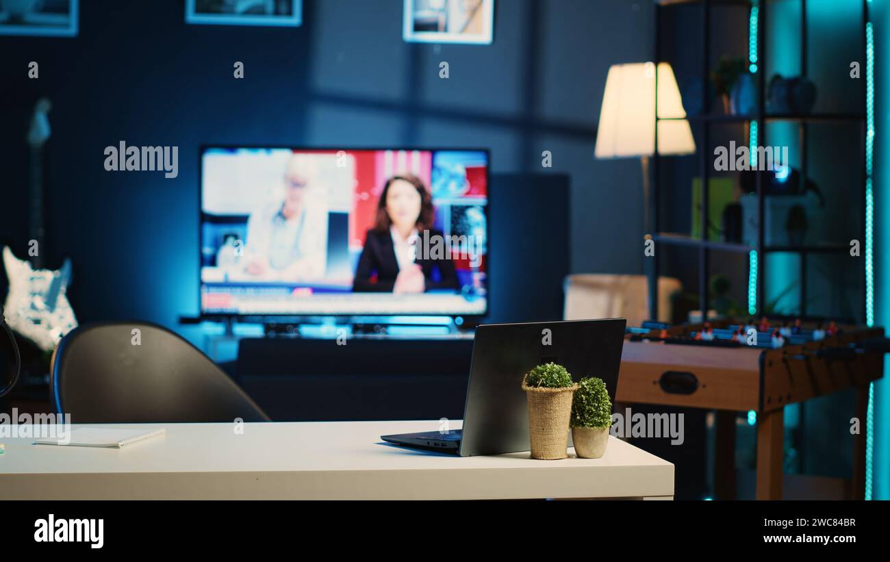 Empty tv studio with desk hi-res stock photography and images - Alamy