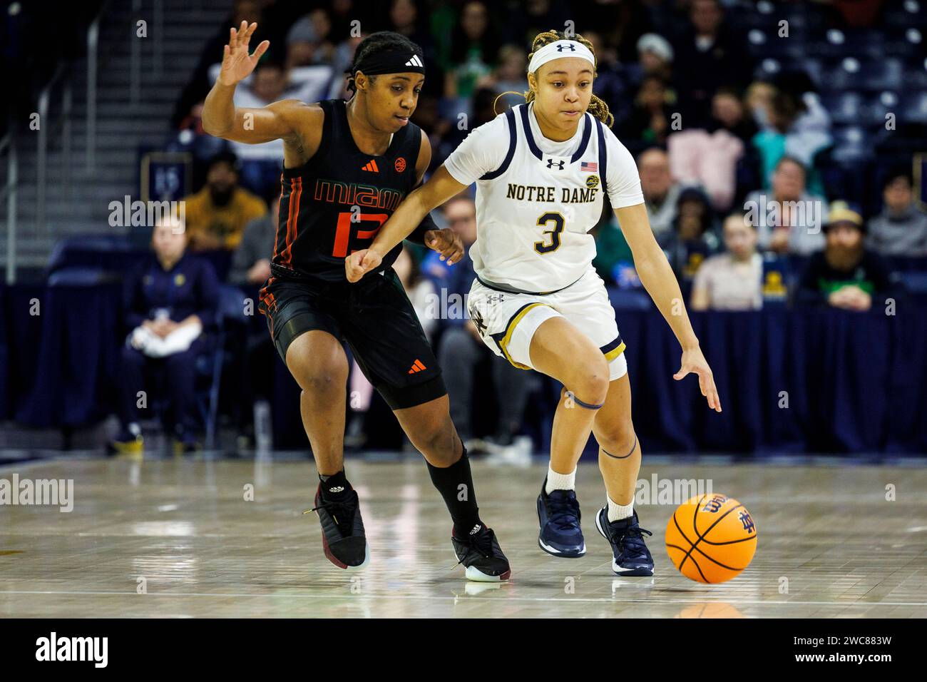 South Bend, Indiana, USA. 14th Jan, 2024. Notre Dame guard Hannah Hidalgo (3) advances the ball ...