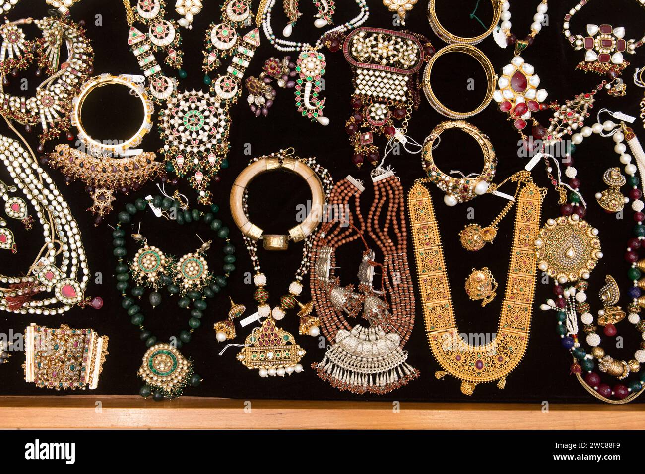 Jewellery display hi-res stock photography and images - Alamy