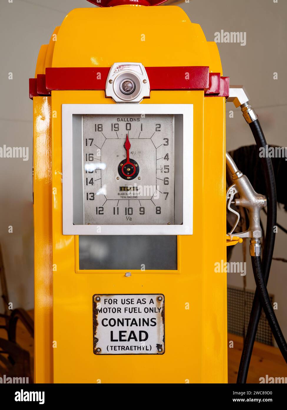 Gas pump with dial showing gallons used Stock Photo - Alamy